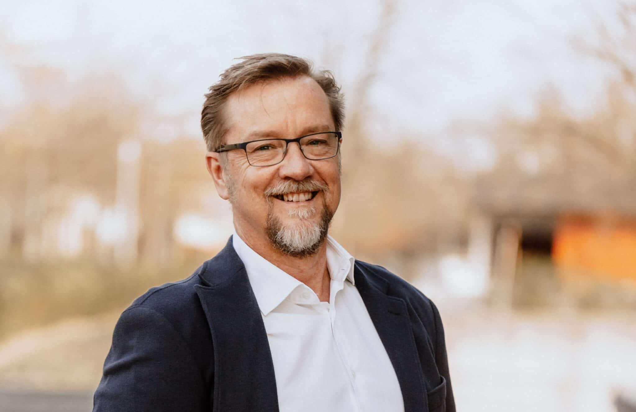 How finCraft helps stock market beginners manage their own finances ...